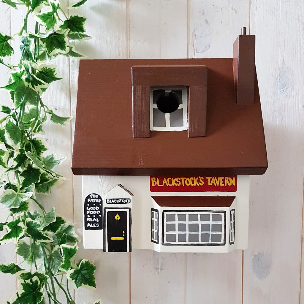 Personalised Pub Bird Box - Birthday Gift - Pub Landlord Gift – Lindleywood